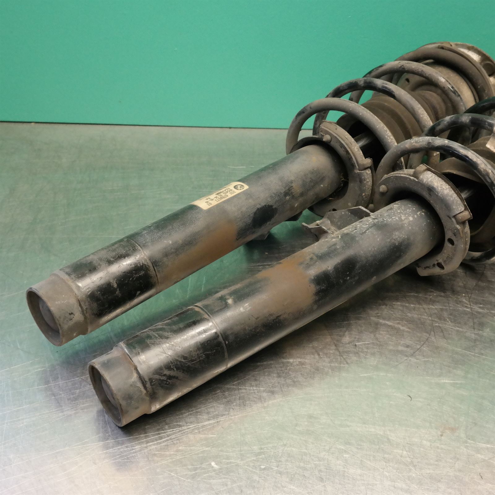 2010 BMW X1 Strut 31316789573 31316789574