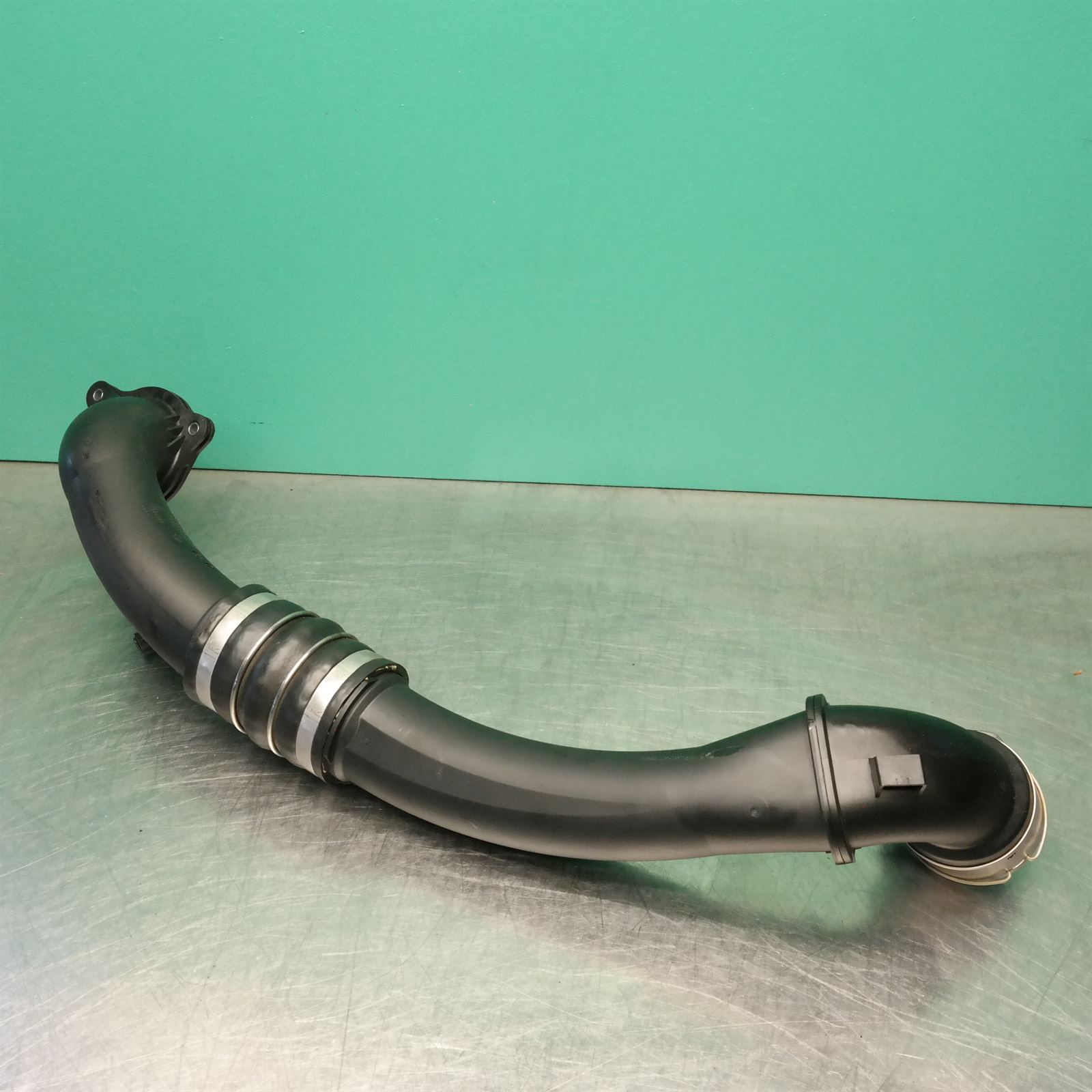 2019 BMW 2 SERIES Air pipe/duct 13718601684