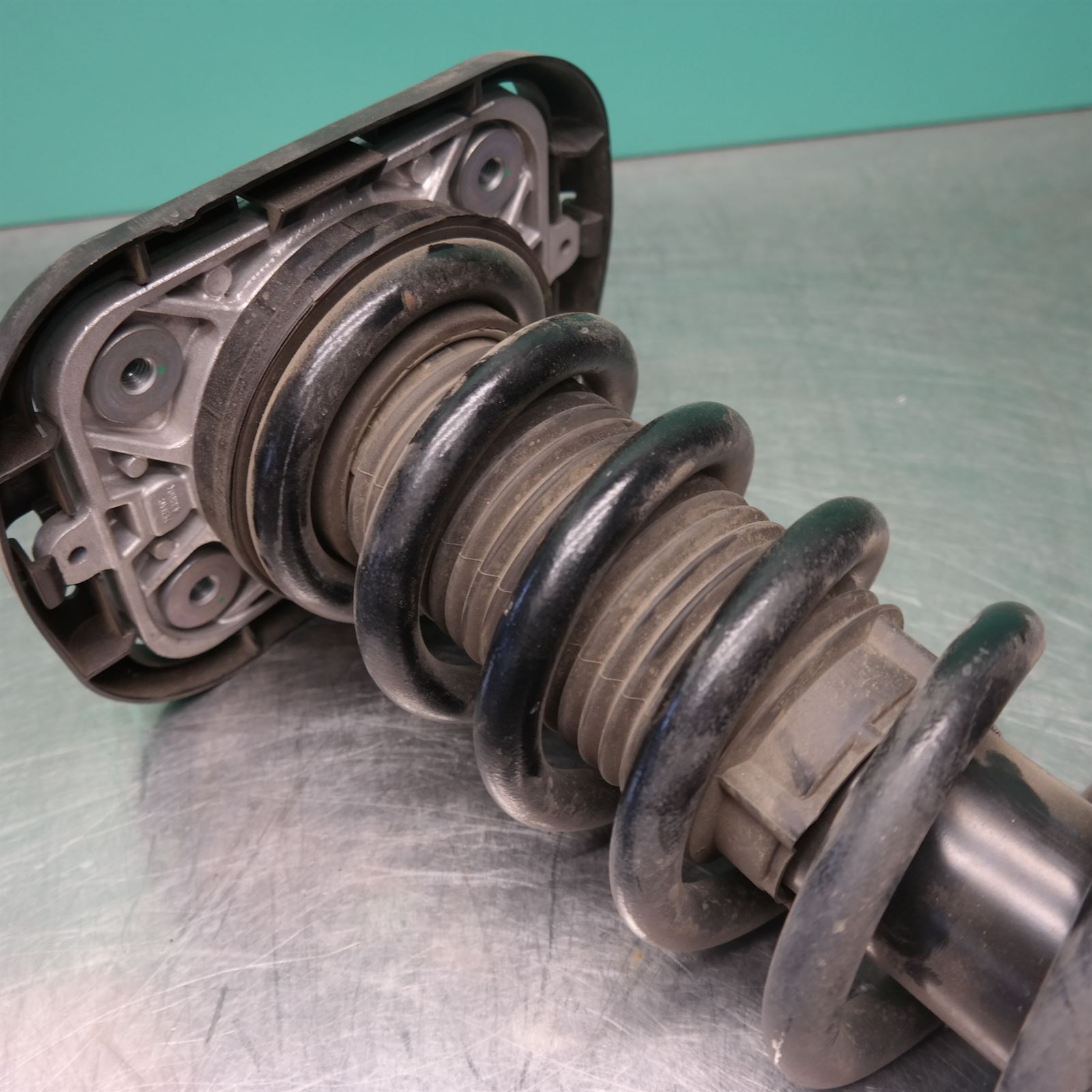 2019 BMW X5 Strut 37106869024