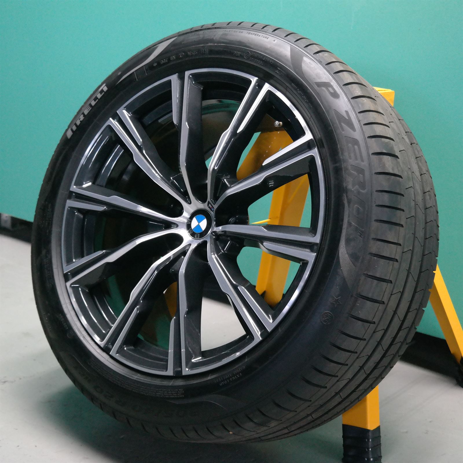 2021 BMW X5 Single/spare wheel 36118071997