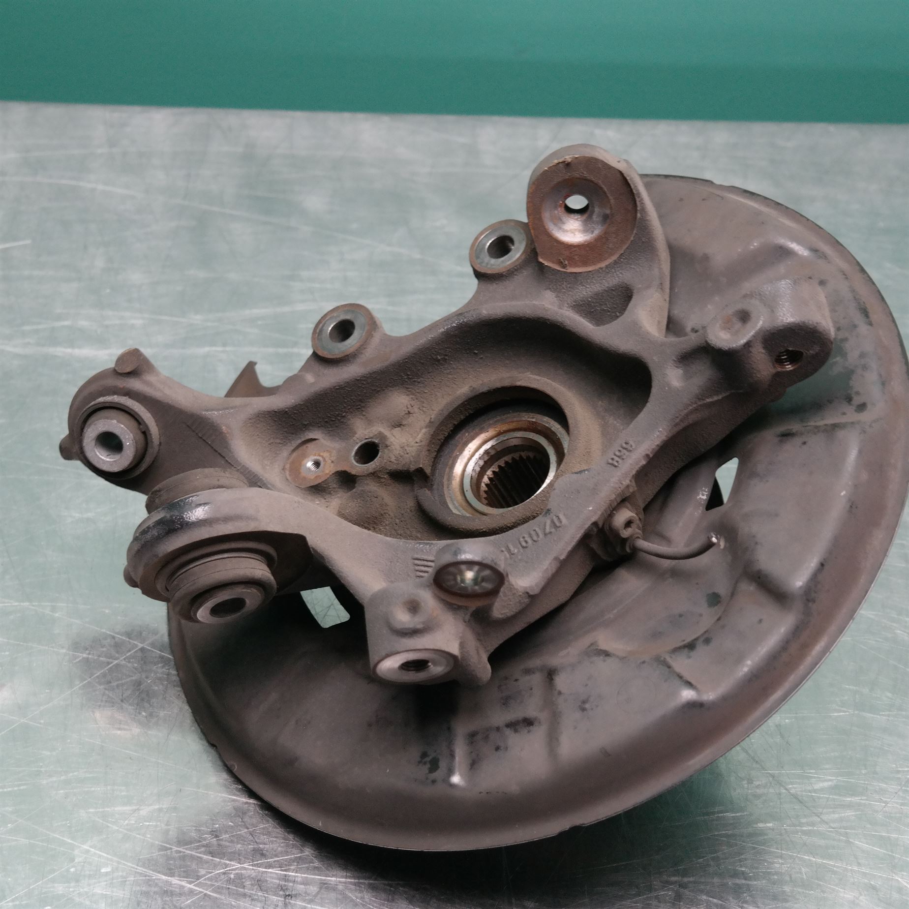 2016 BMW 3 SERIES Hub/knuckle 33326792522