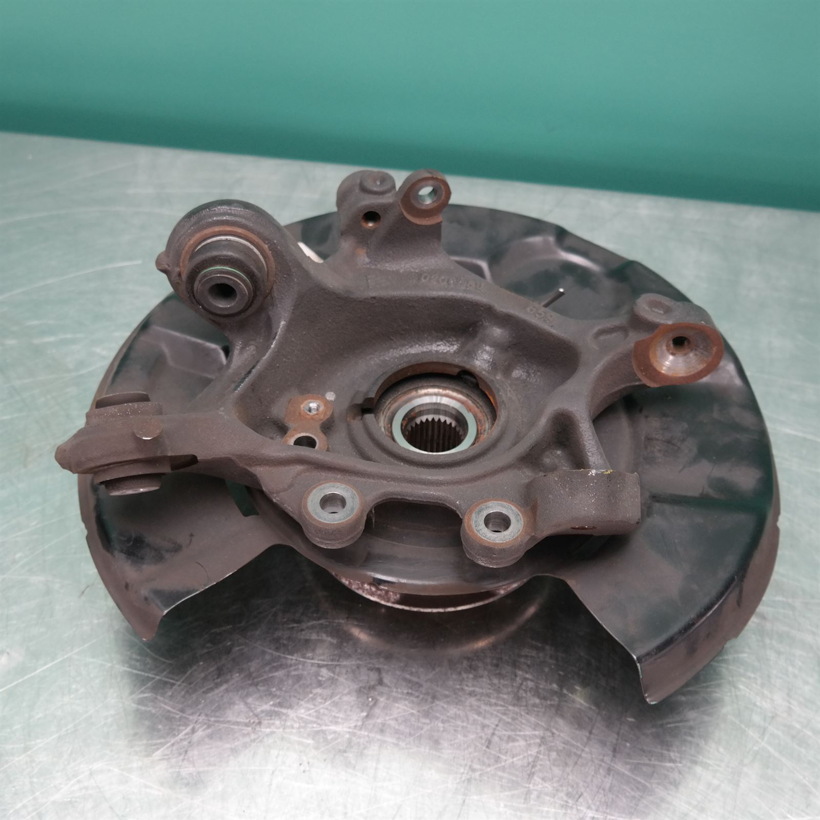 2018 BMW 3 SERIES Hub/knuckle 33326792523