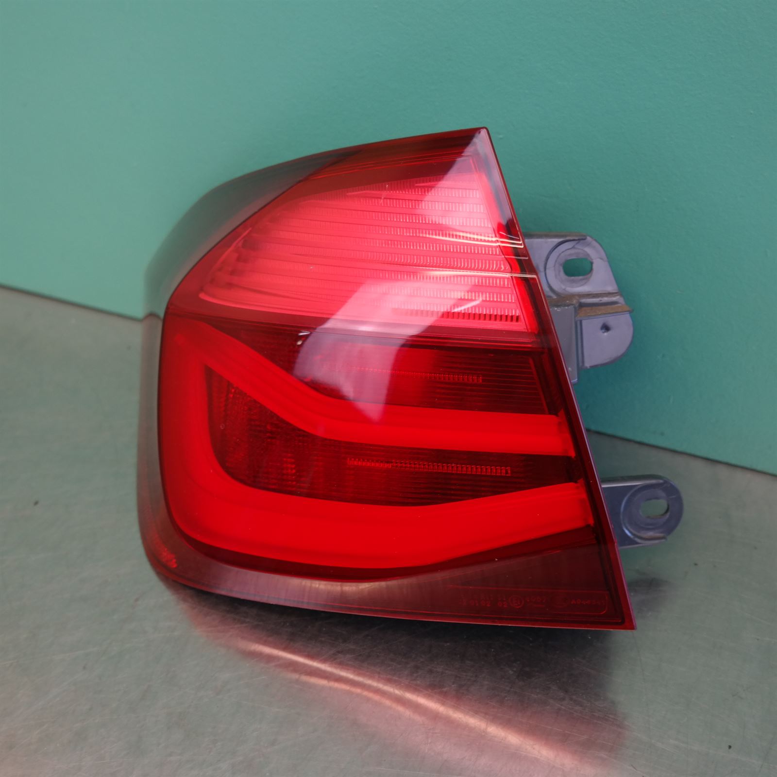2018 BMW 3 SERIES Tail light 63217456519