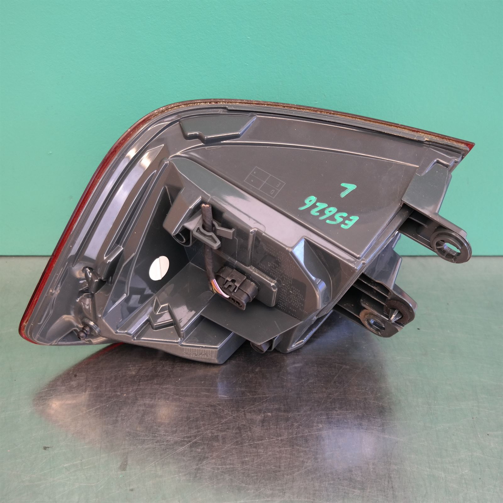 2018 BMW 3 SERIES Tail light 63217456519