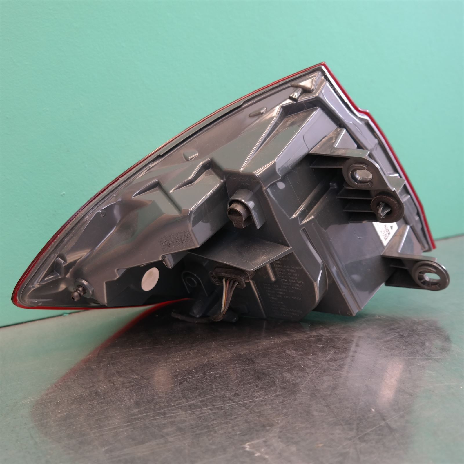 2018 BMW 3 SERIES Tail light 63217456520