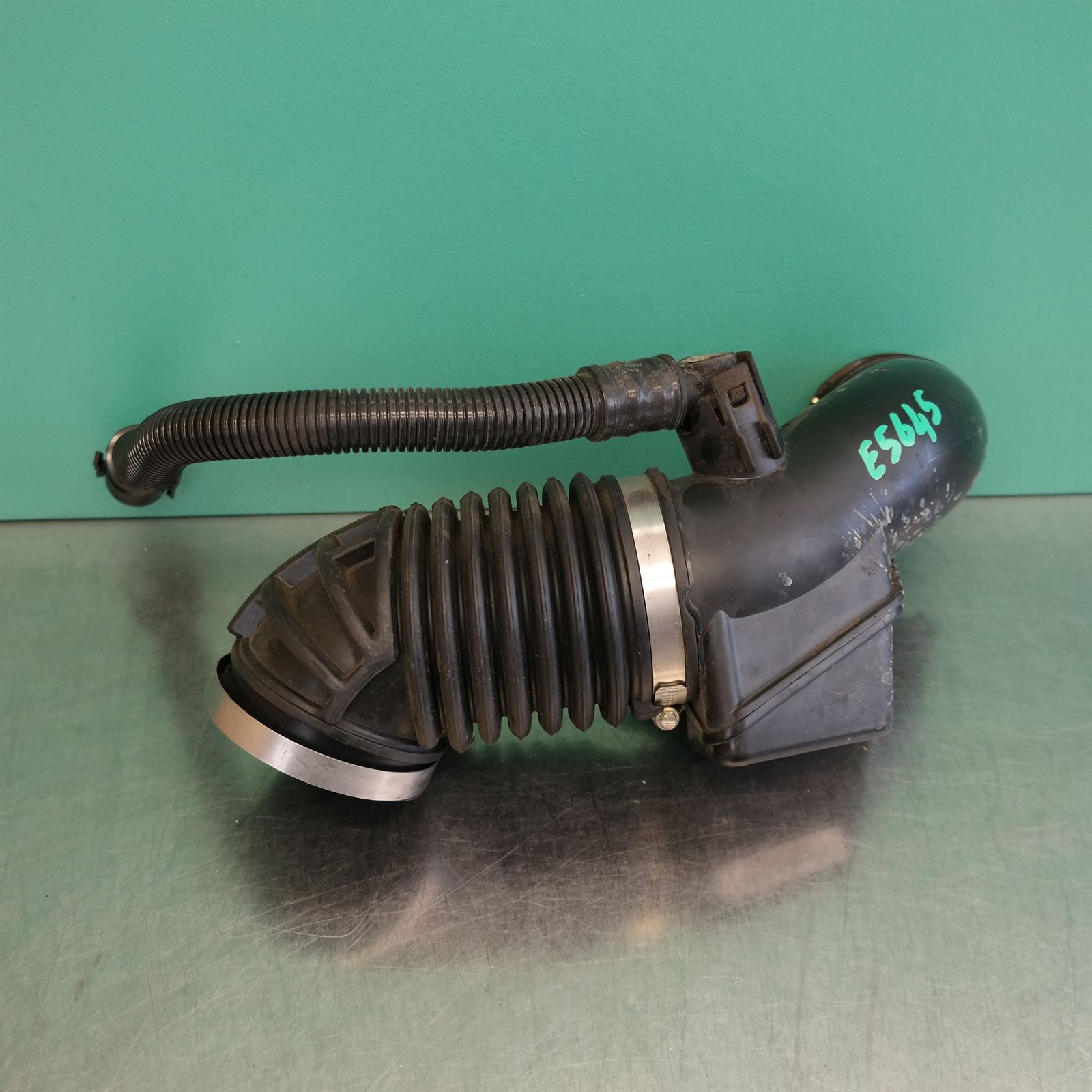 2019 BMW X3 Air pipe/duct 13718571705