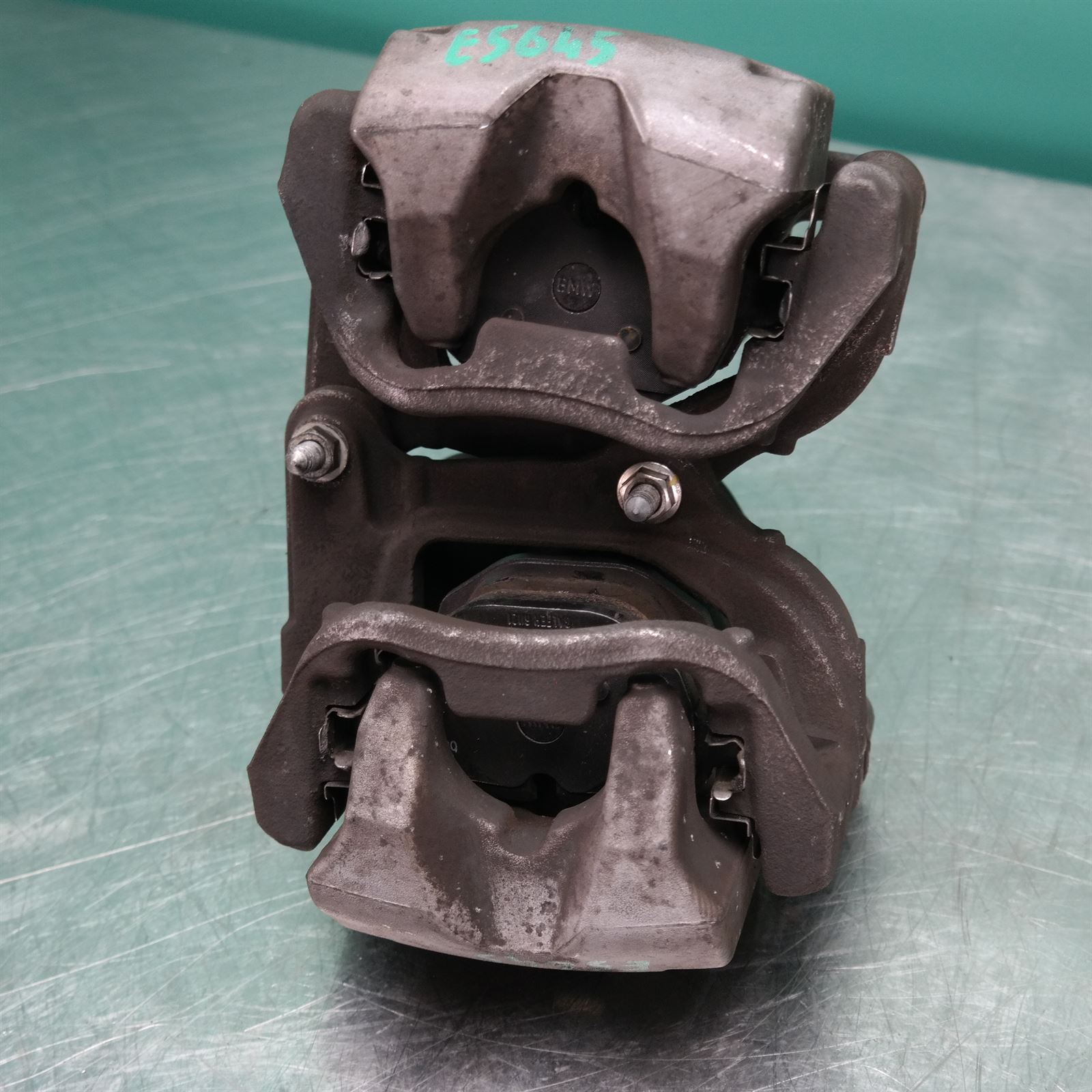 2019 BMW X3 Caliper 34216870575 34216870576