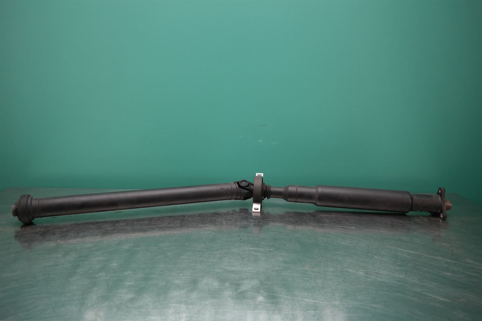 2009 BMW X5 Tail shaft 26107564396