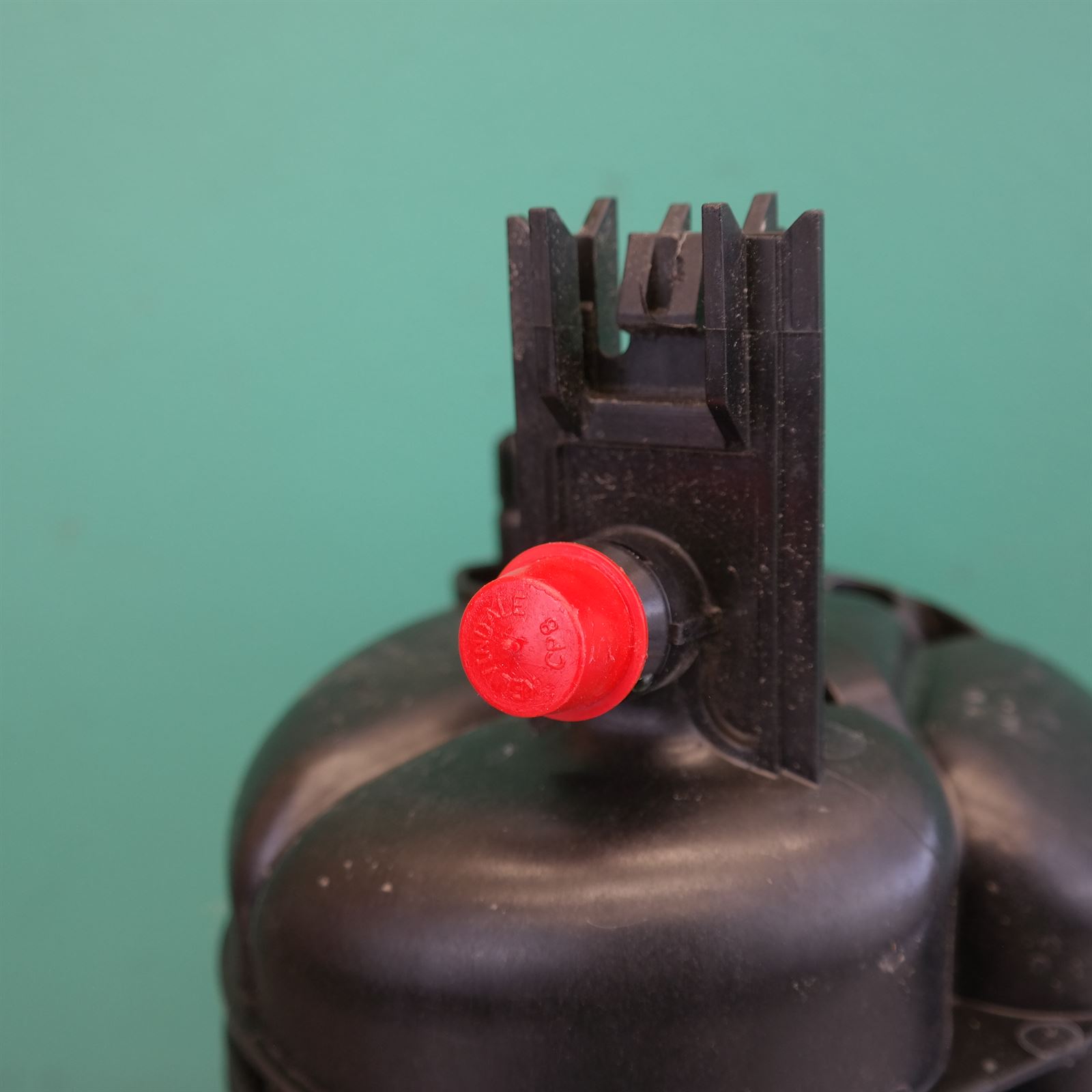 2022 BMW 2 SERIES Expansion tank 17138610652