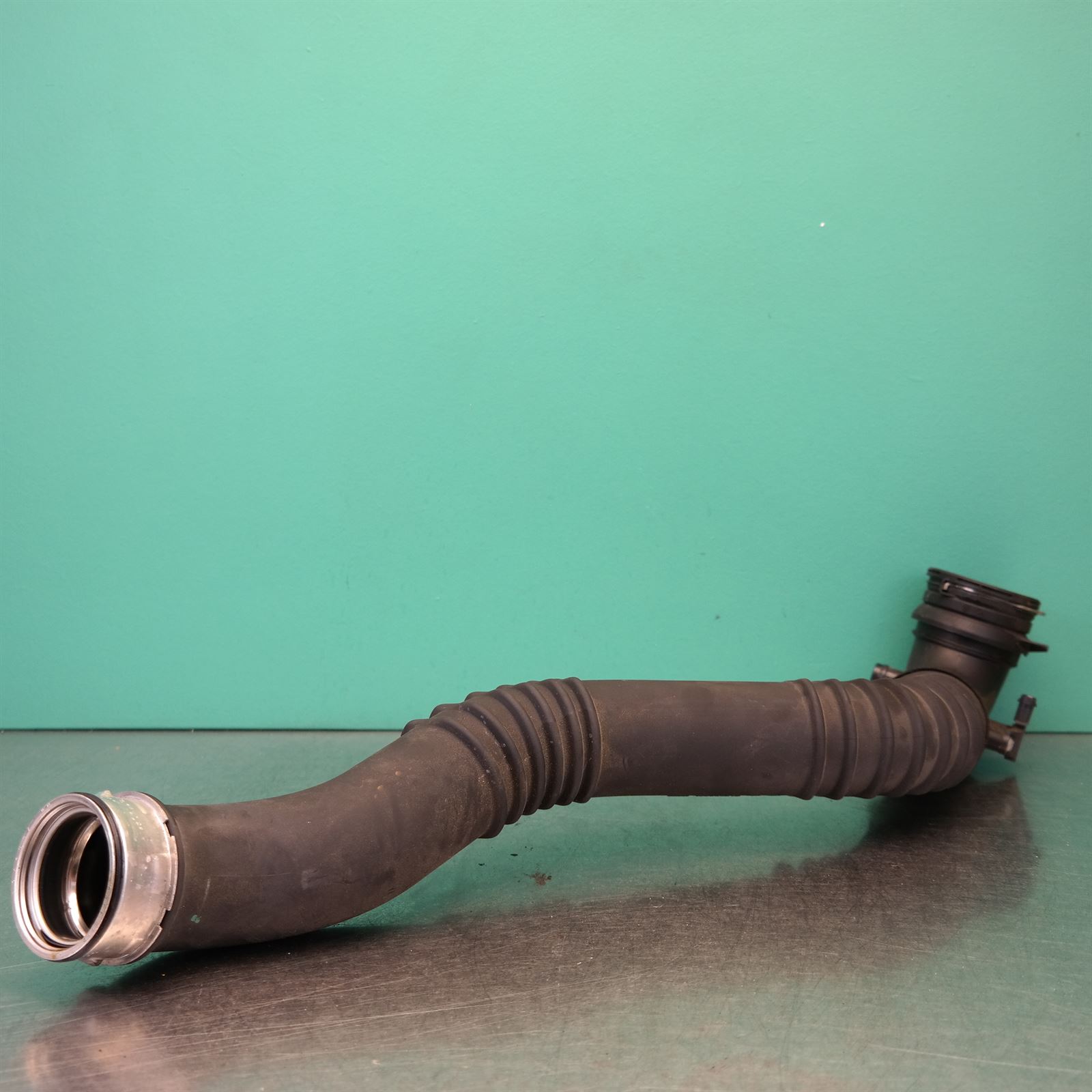 2014 BMW X1 Air pipe/duct 13717607941
