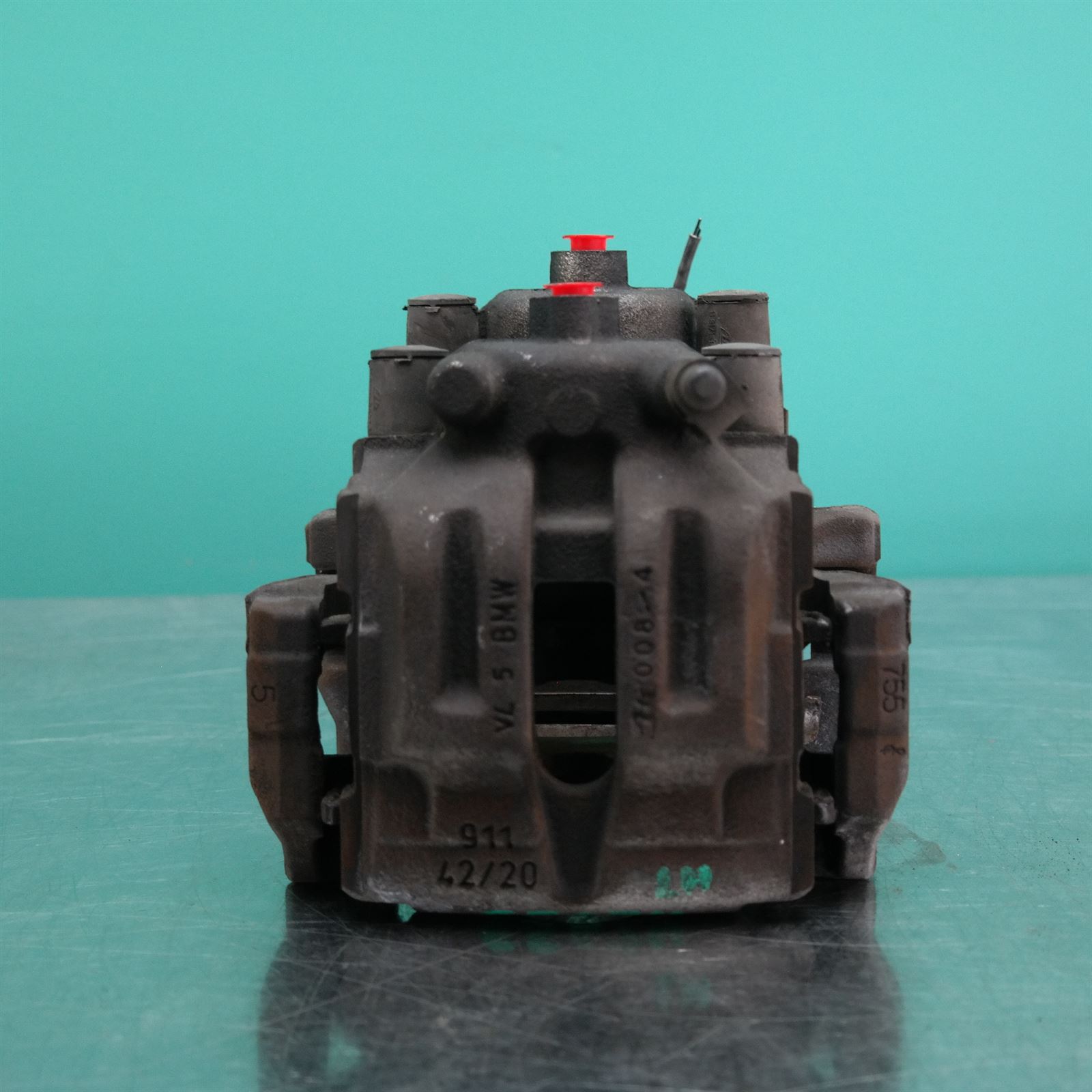 2014 BMW X1 Caliper 34216768697 34216768698