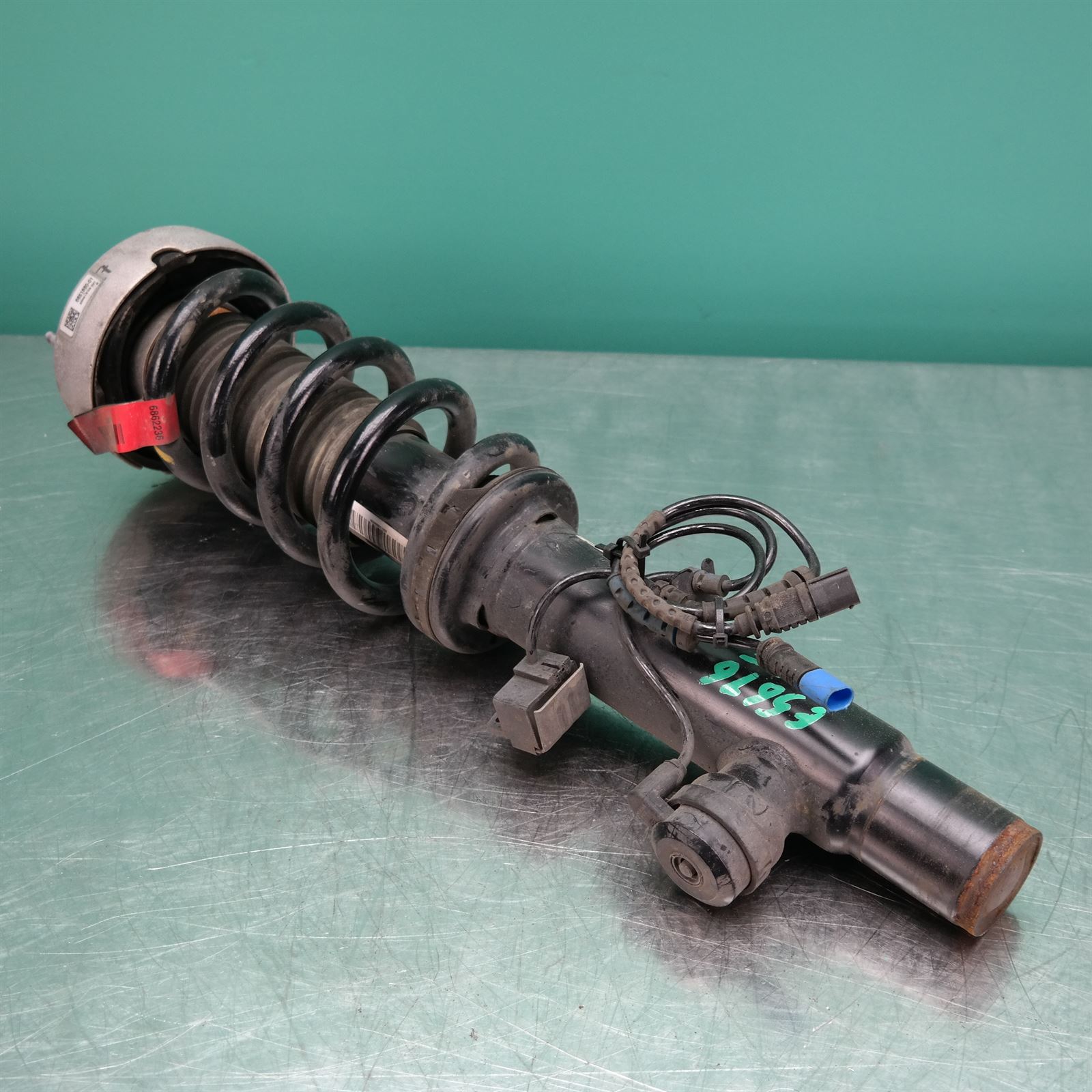 2019 BMW X6 Strut 37106875084