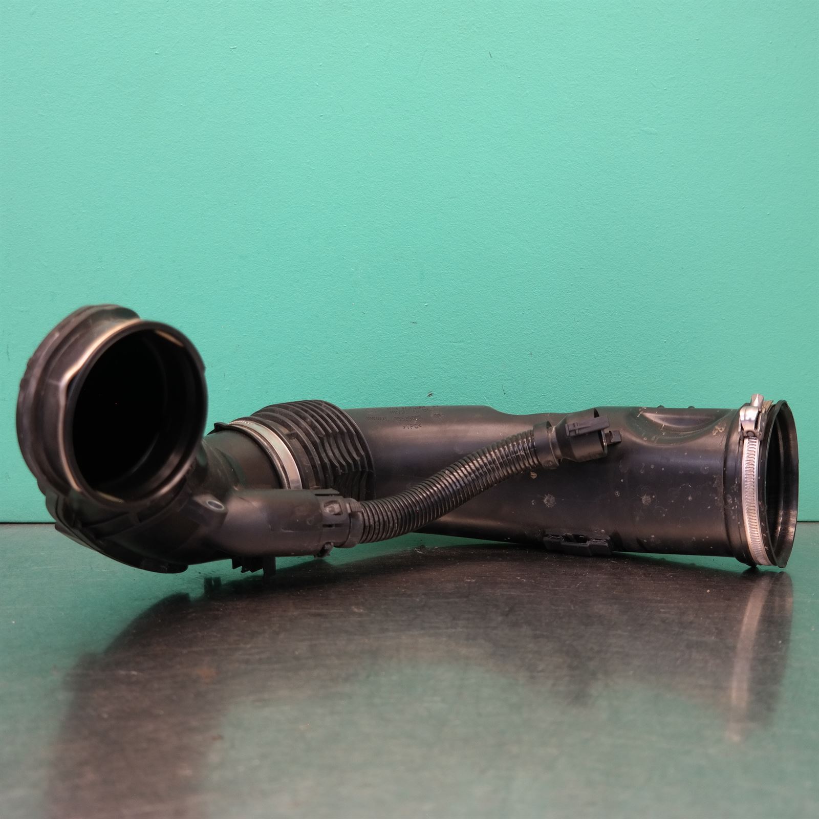 2015 BMW X5 Air pipe/duct 13718507369