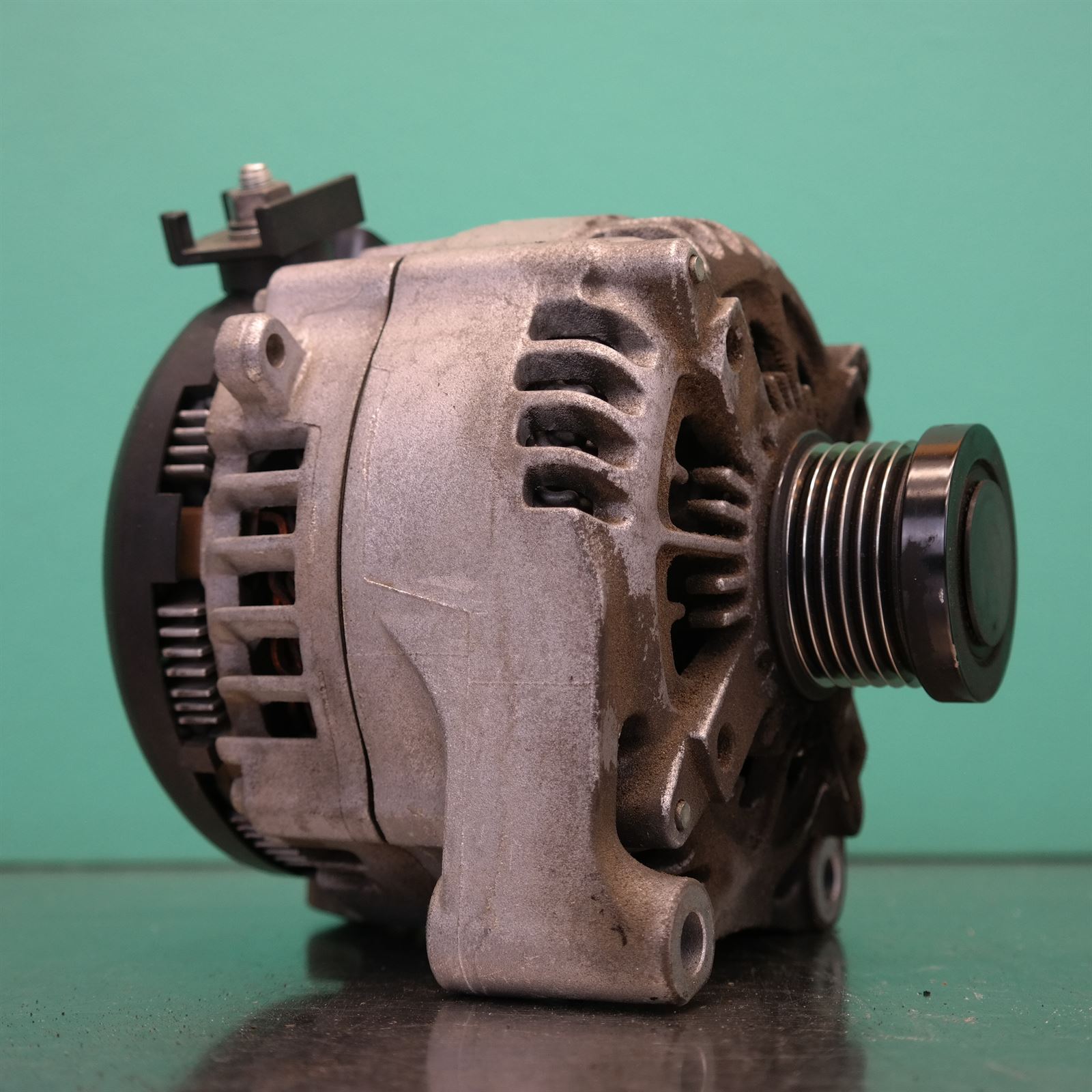 2014 BMW 3 SERIES Alternator 12317605478 12317605061