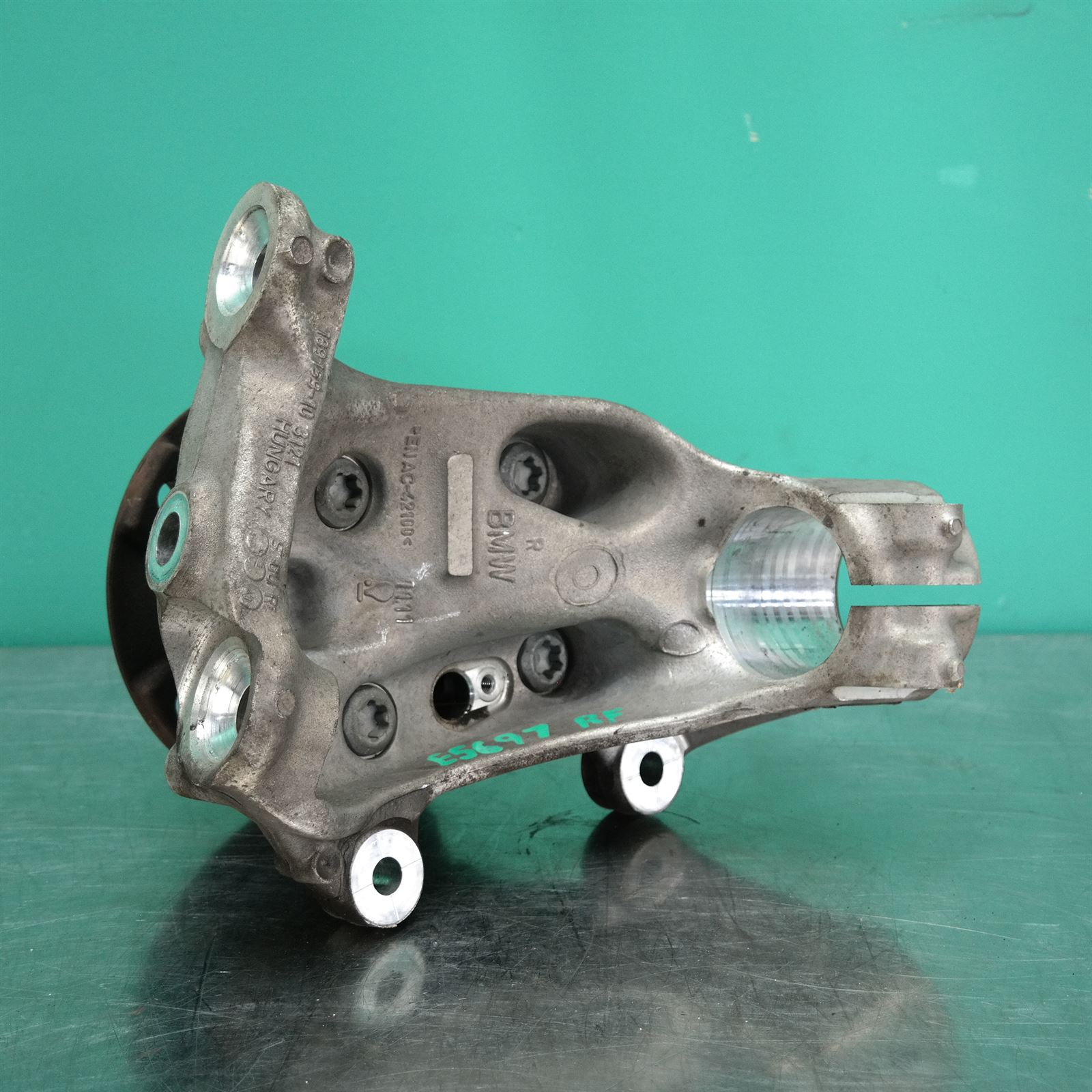 2018 BMW 2 SERIES Hub/knuckle 31216792286