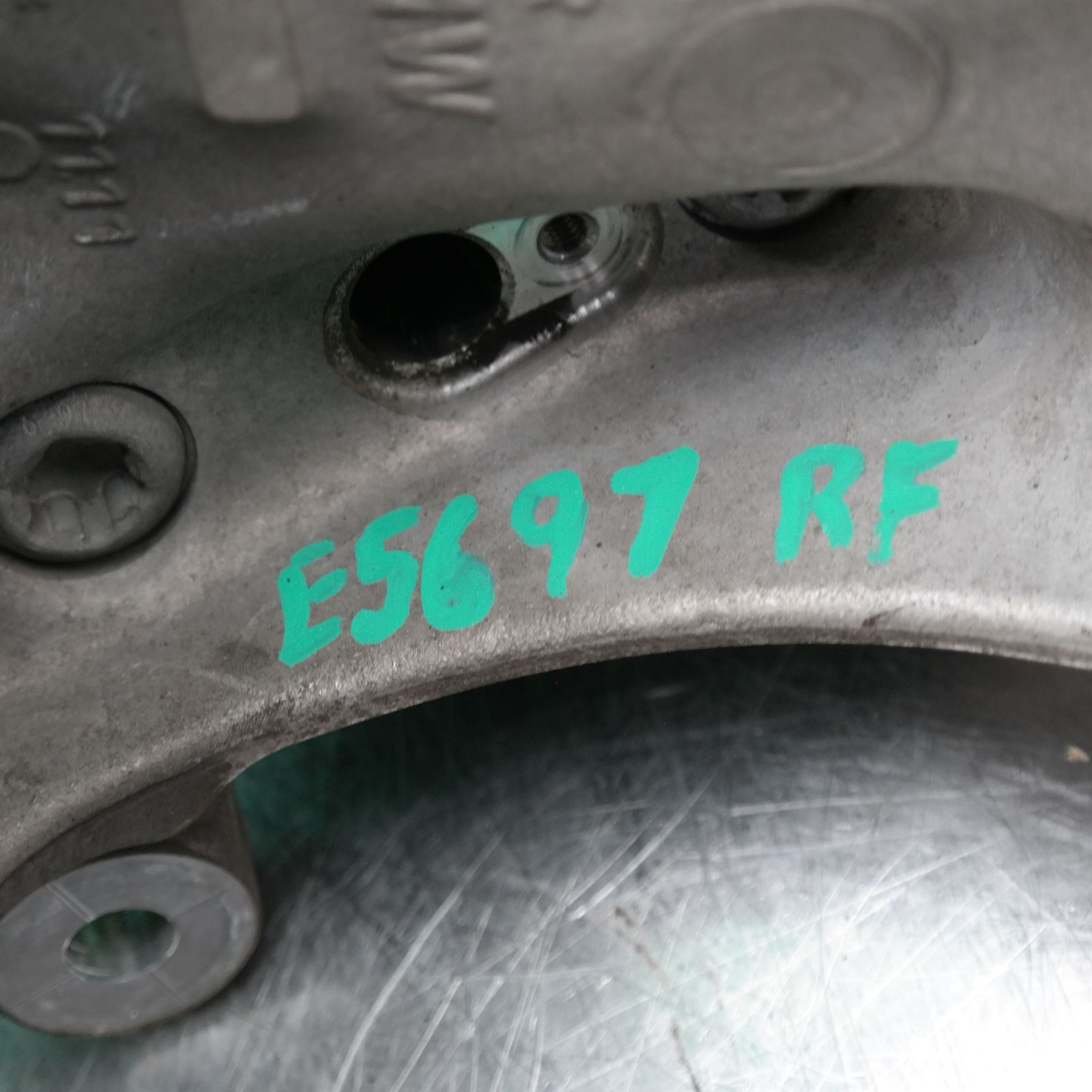 2018 BMW 2 SERIES Hub/knuckle 31216792286