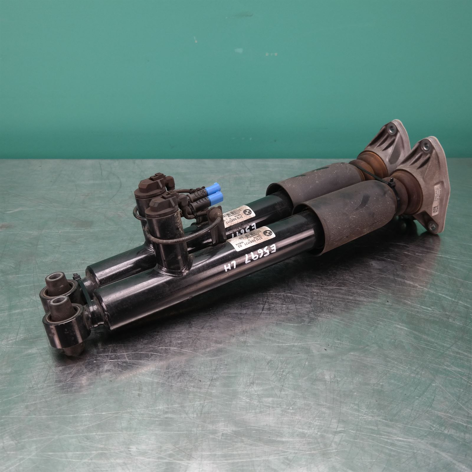 2018 BMW 2 SERIES Shock absorber 37126861777