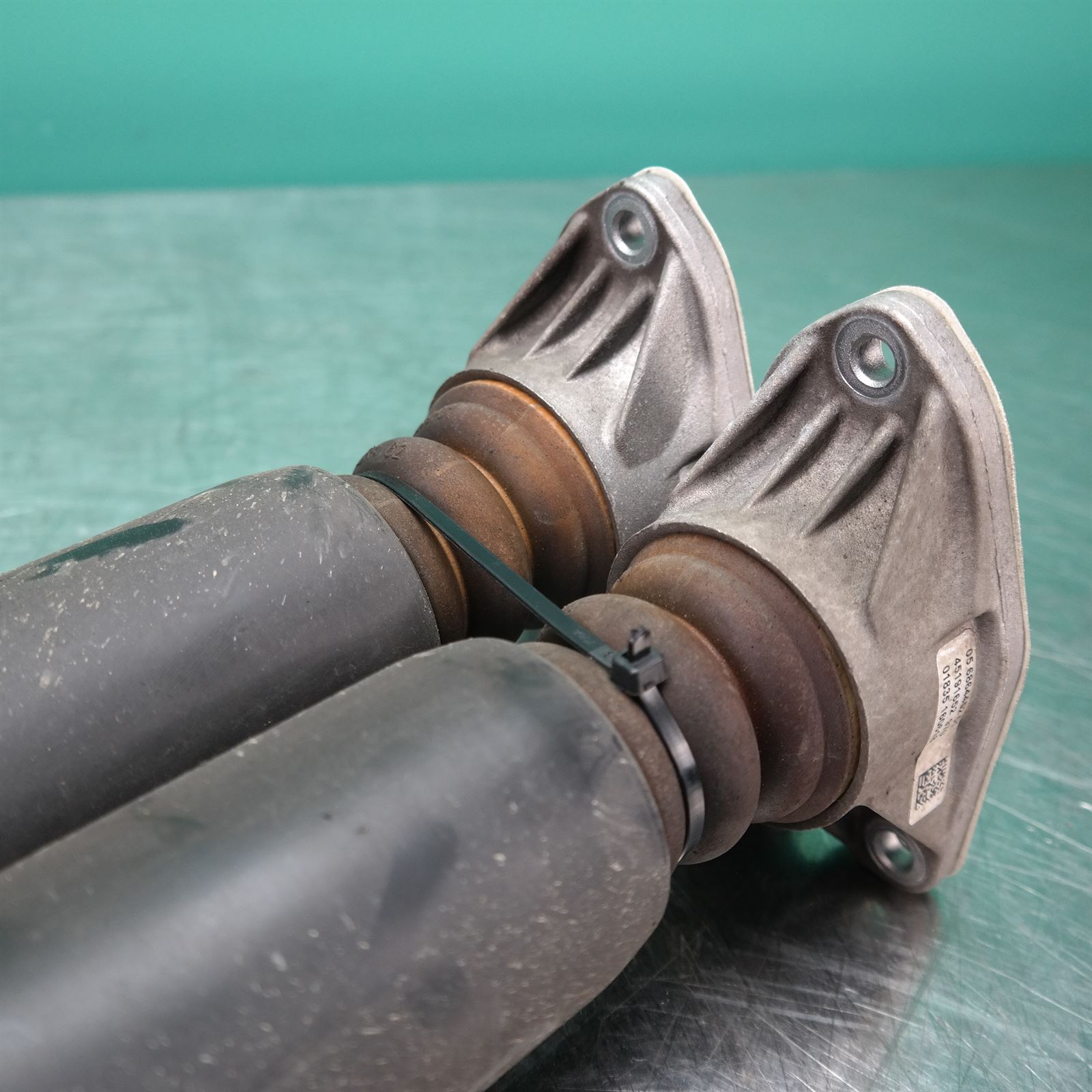 2018 BMW 2 SERIES Shock absorber 37126861777