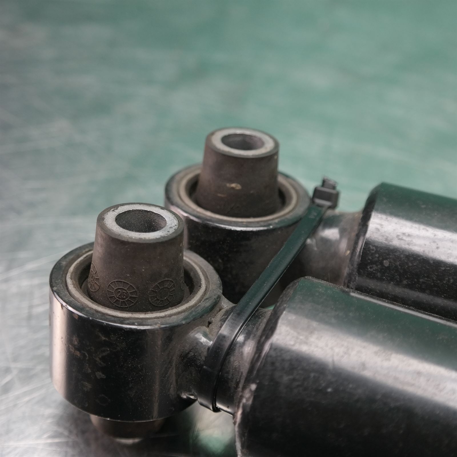 2018 BMW 2 SERIES Shock absorber 37126861777