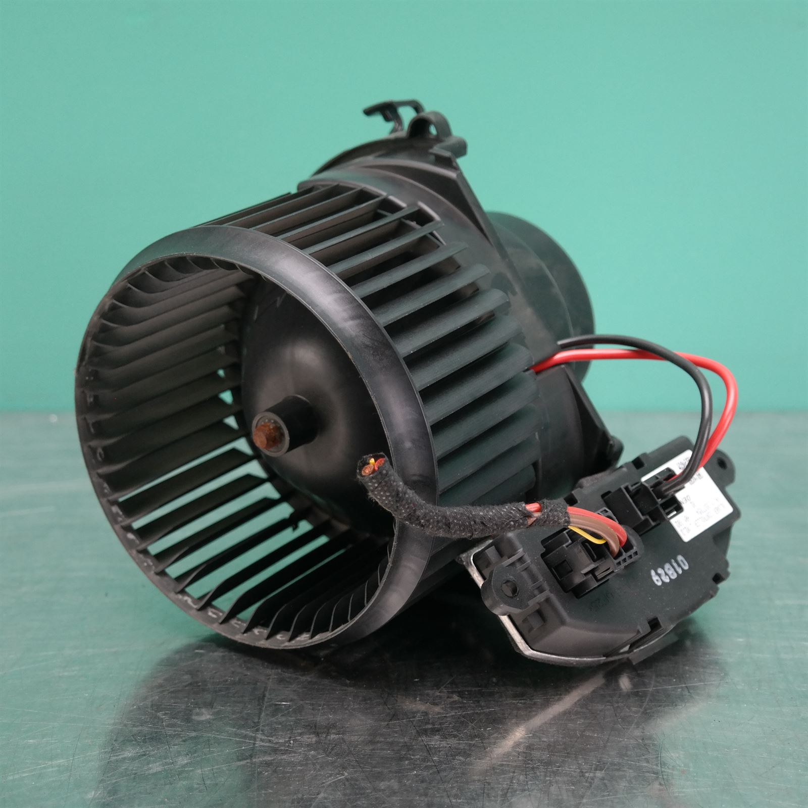 2019 BMW X2 Heater fan 64119297752