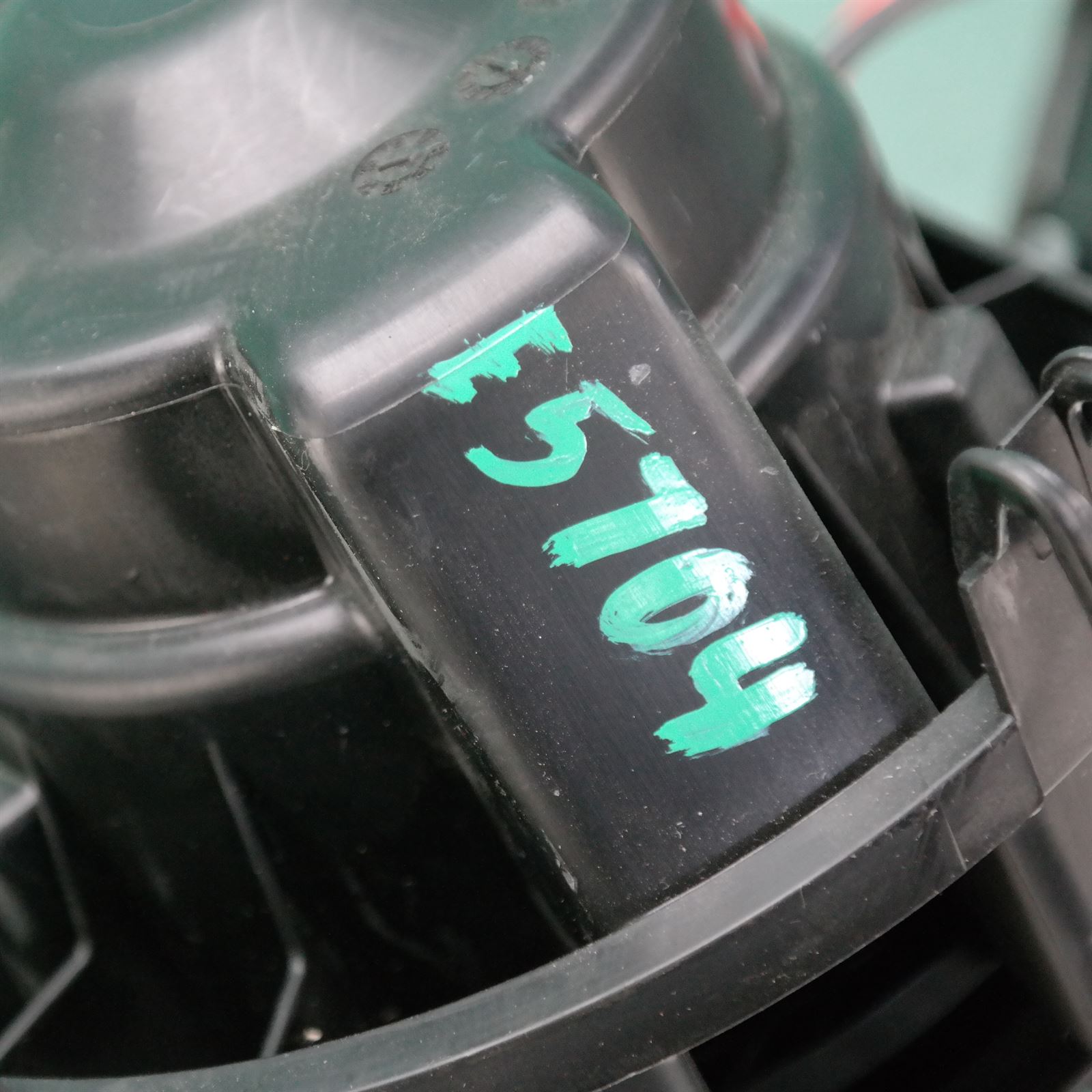 2019 BMW X2 Heater fan 64119297752