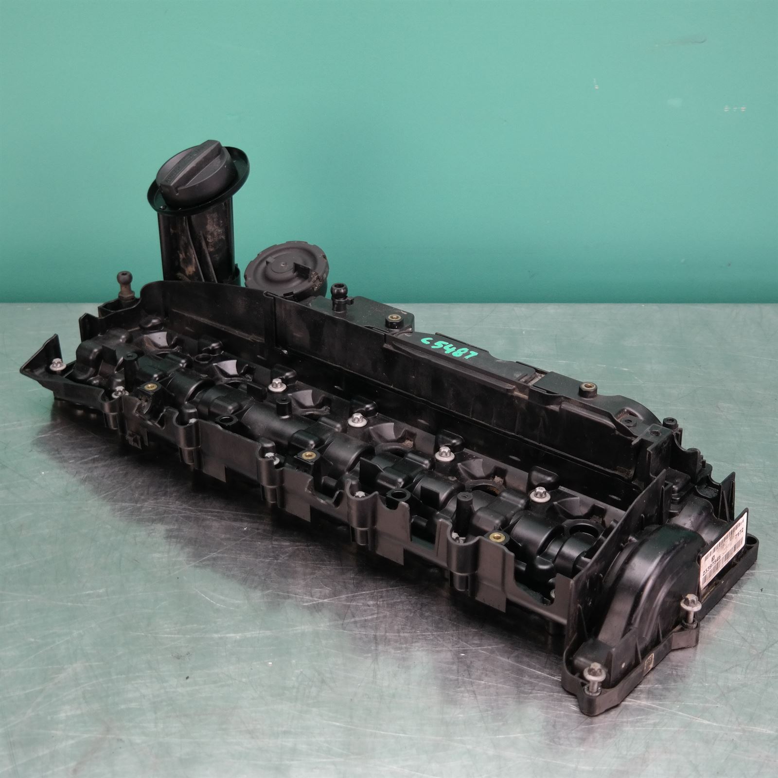 2013 BMW X5 Rocker cover 11127823181