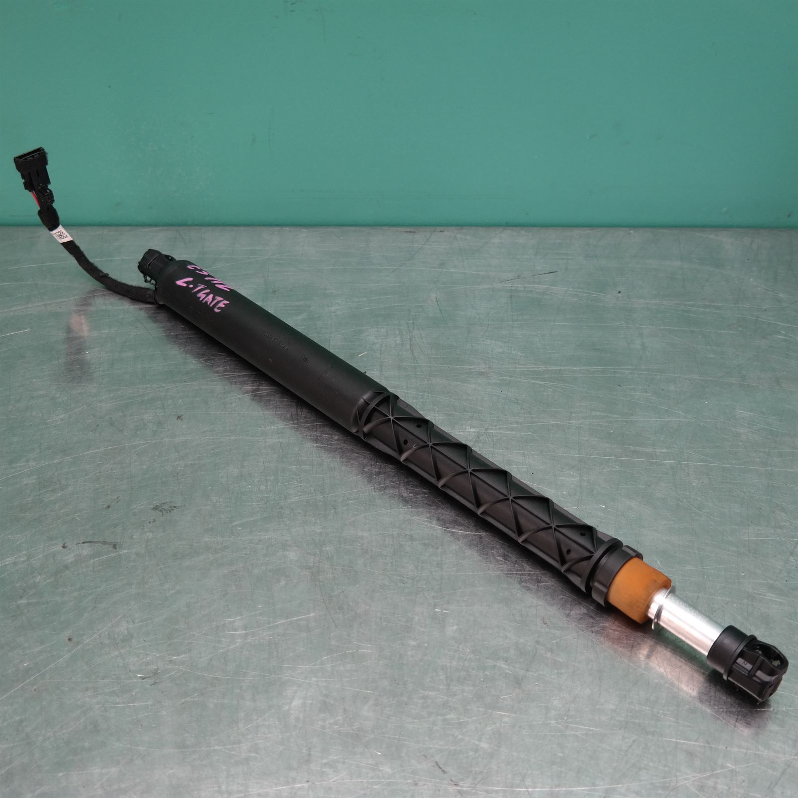 2020 BMW X5 Hatch strut 51247461669