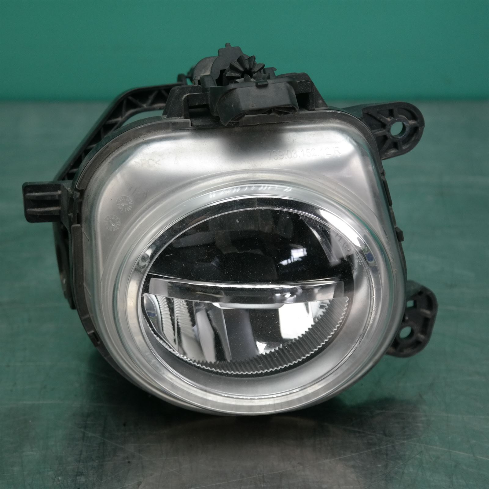 2016 BMW X5 Fog light/indicator 63177317252