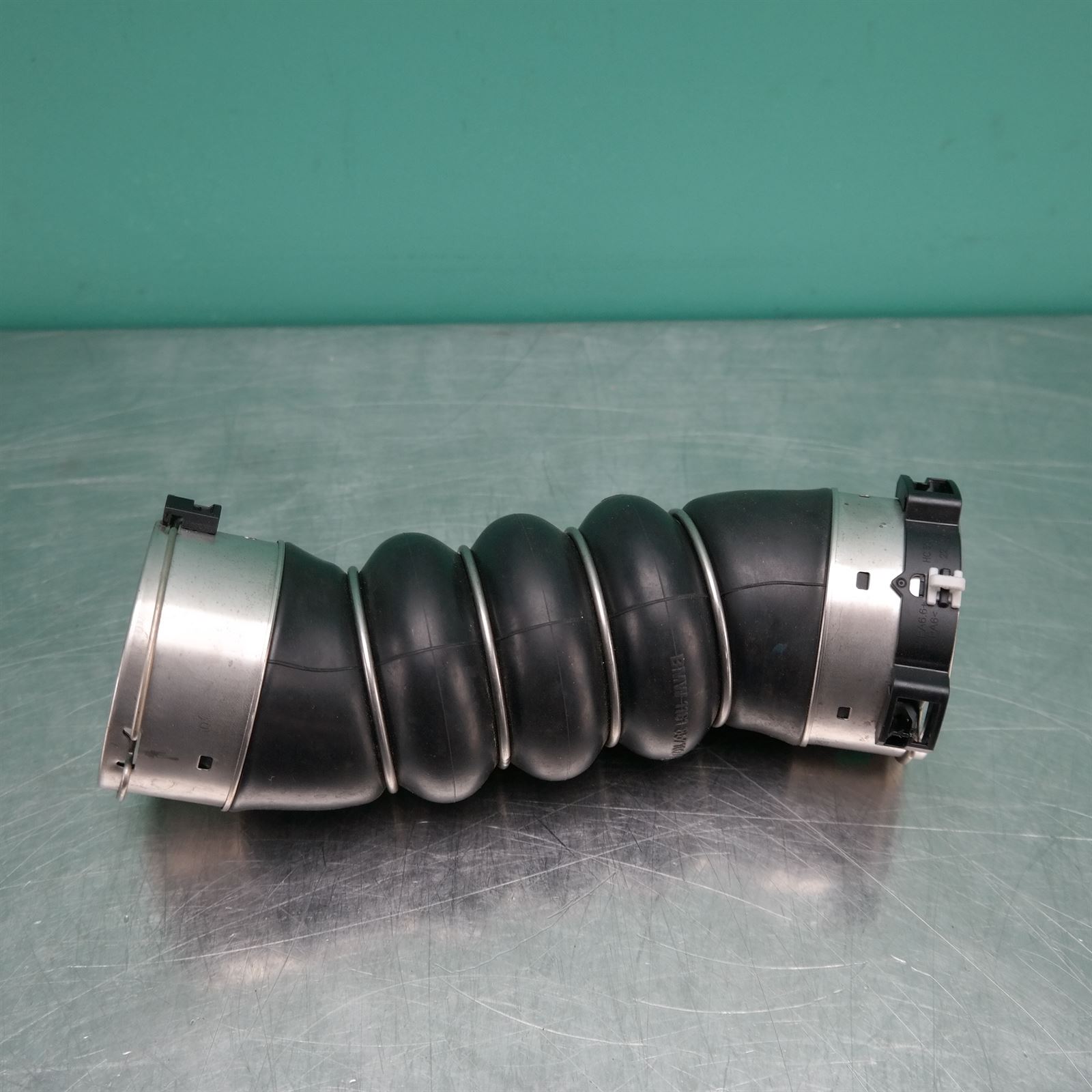 2022 BMW X5 Air pipe/duct 11618571024