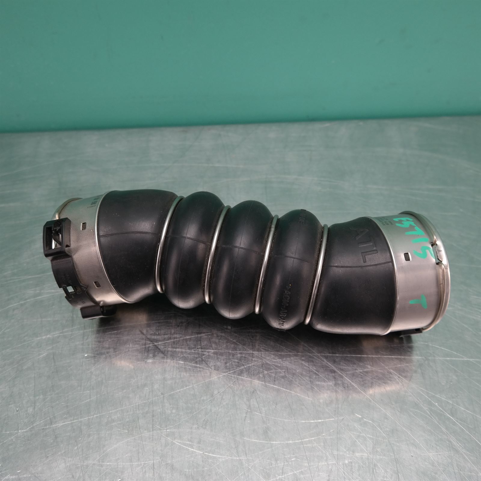 2022 BMW X5 Air pipe/duct 11618571024