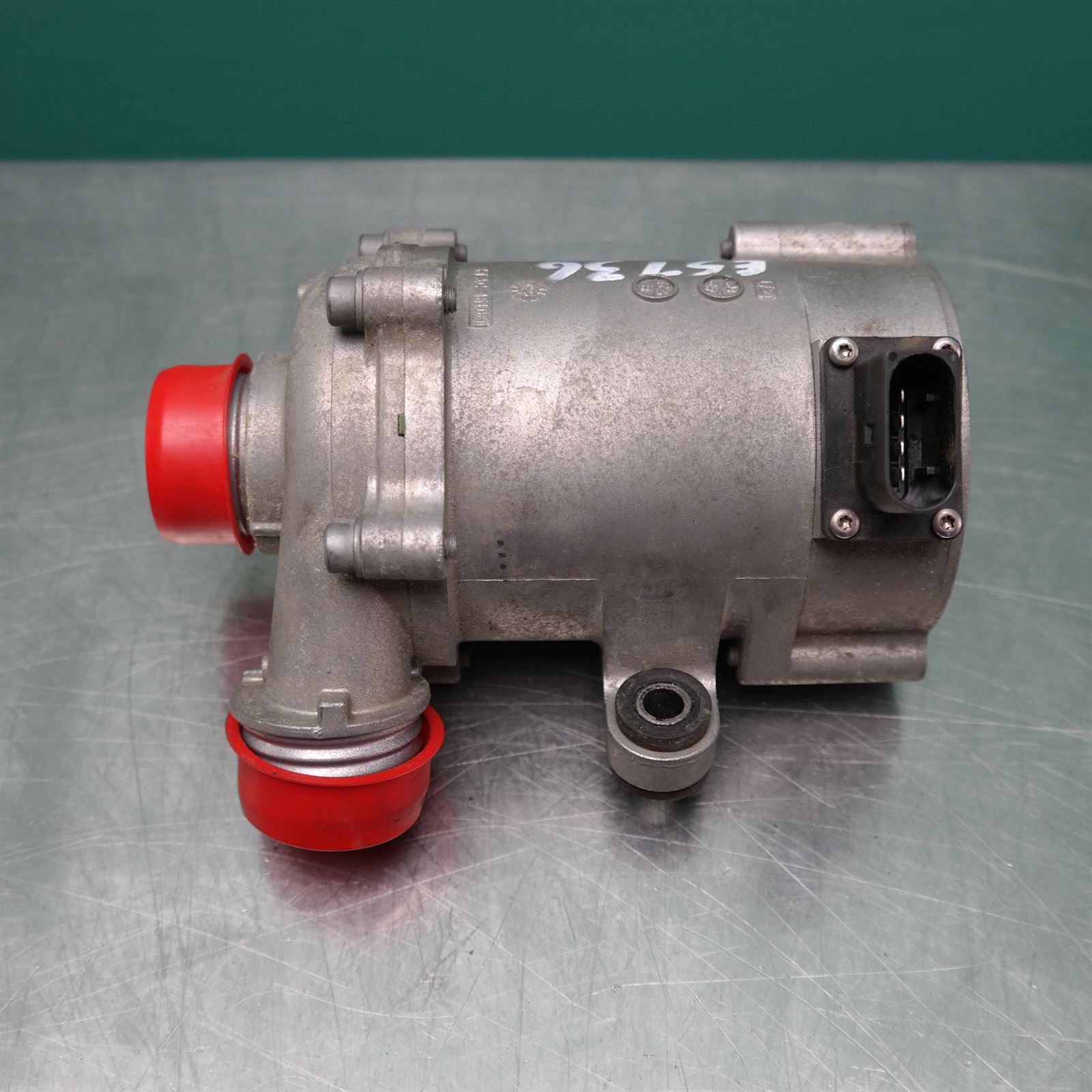 2015 BMW X3 Water pump 11515A81BE9