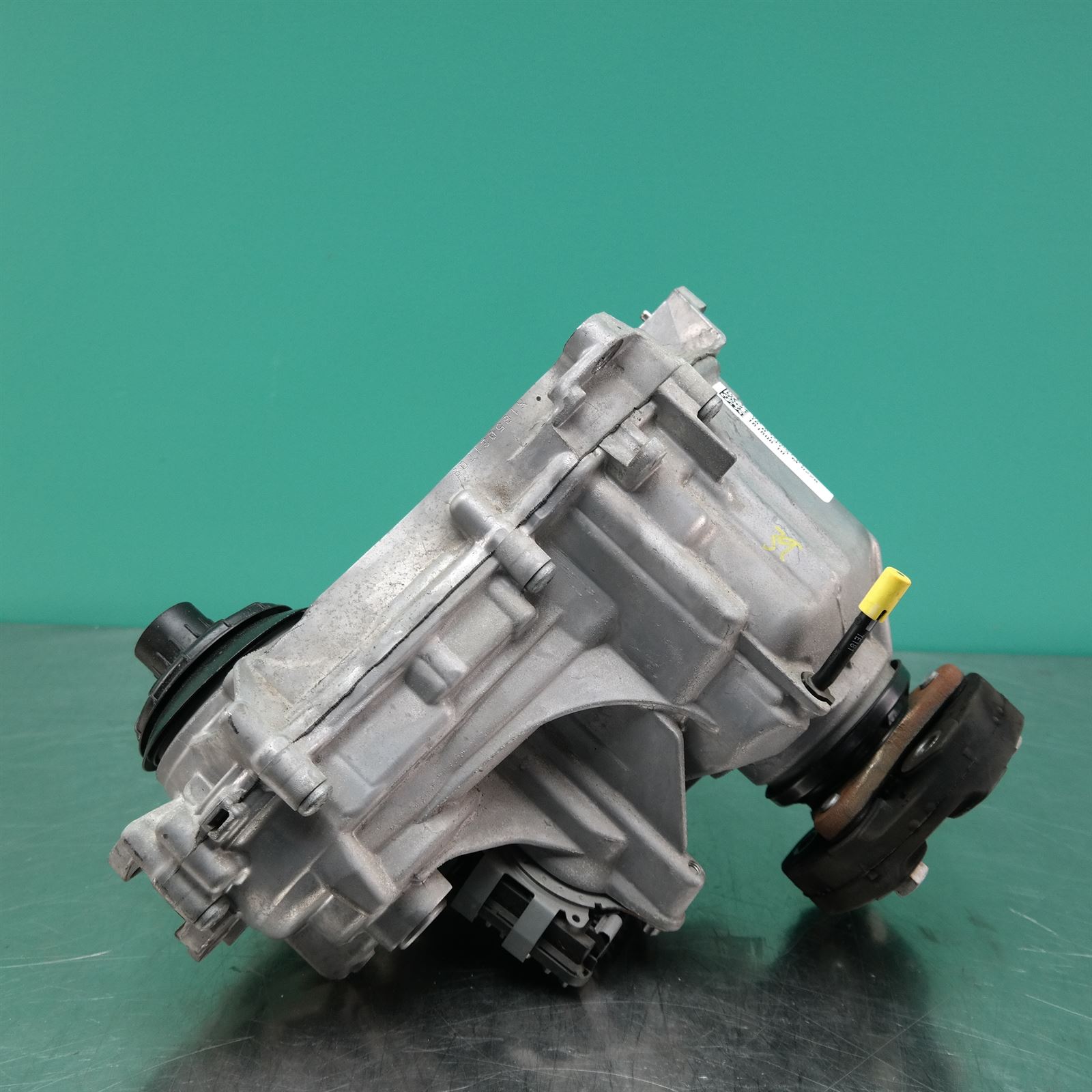 2018 BMW X3 Transfer case 27107889033