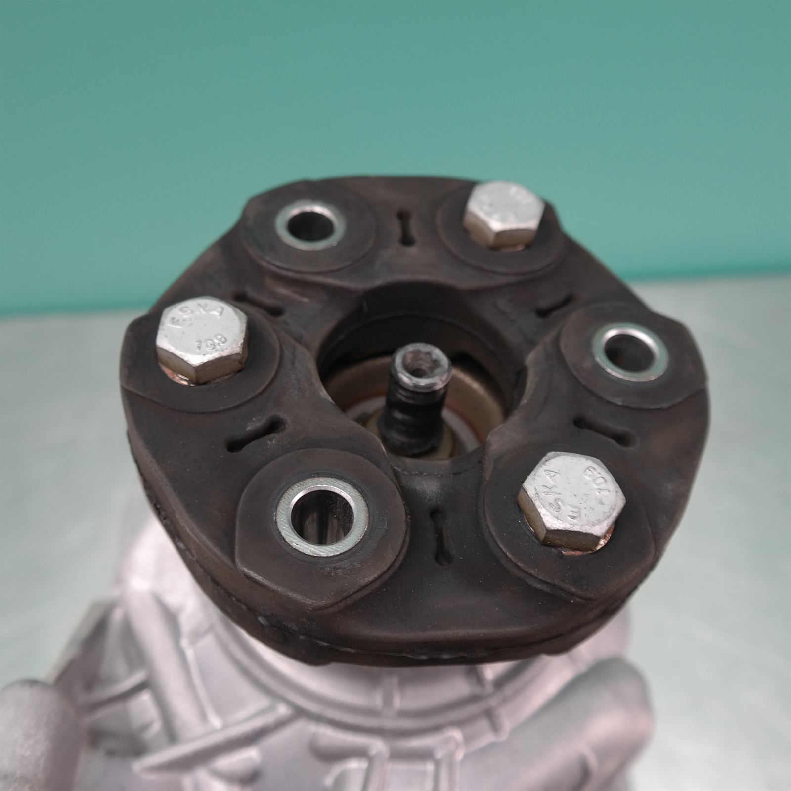 2018 BMW X3 Transfer case 27107889033