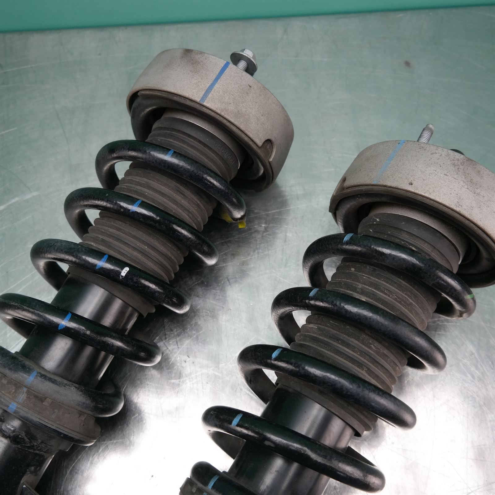 2014 BMW X5 Strut 37106875083 37106875084