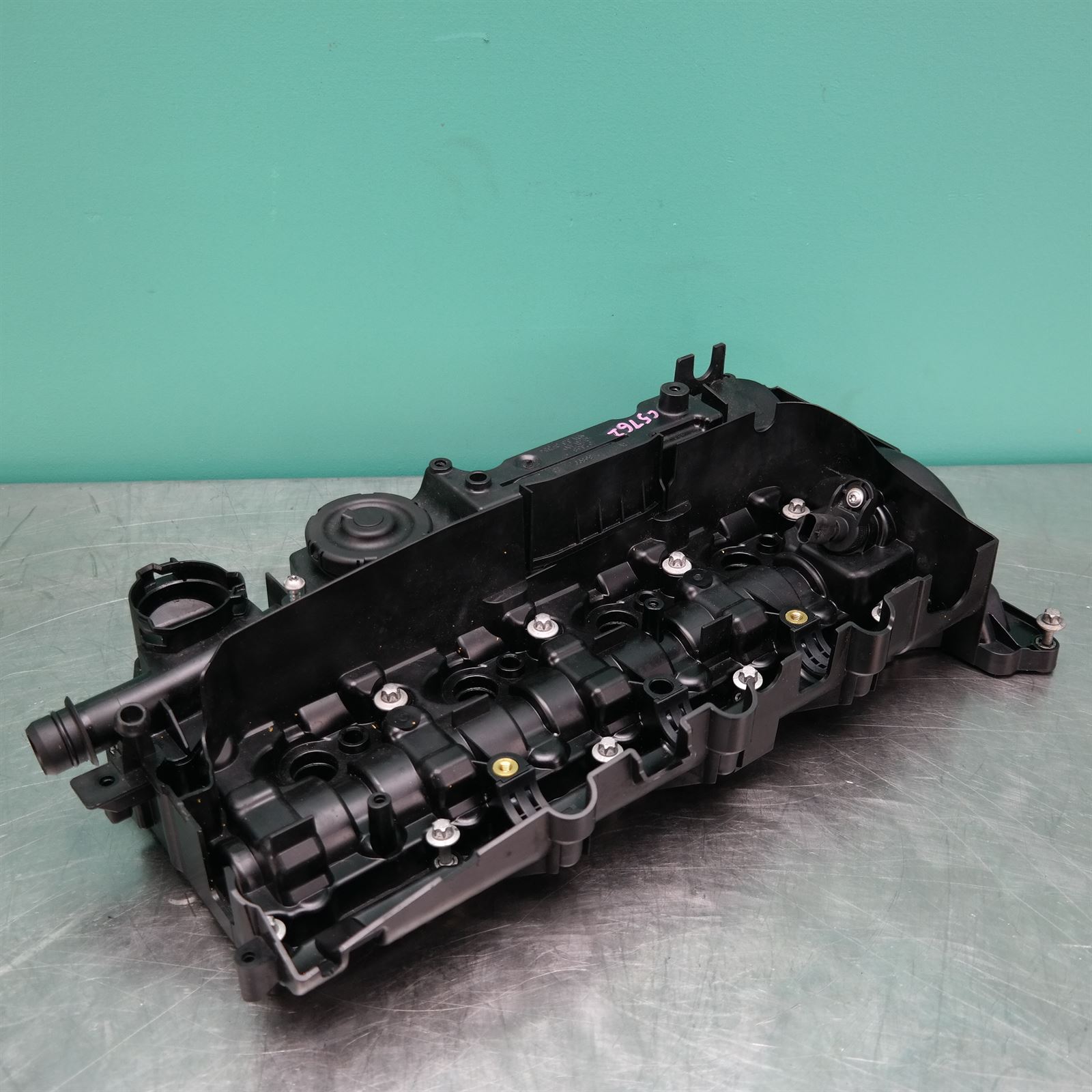 2014 BMW X5 Rocker cover 11128589941
