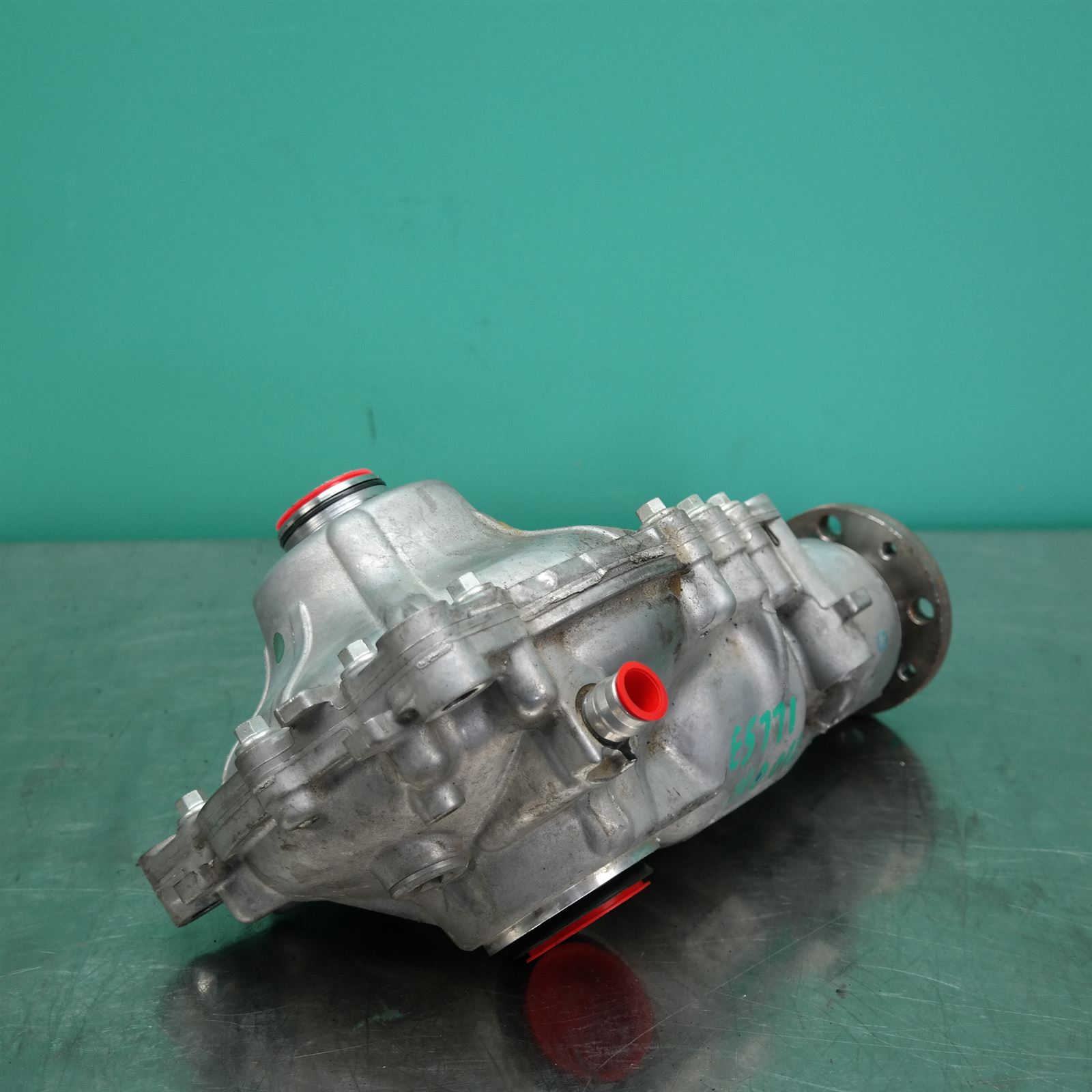 2022 BMW X5 Differential centre 31508487445