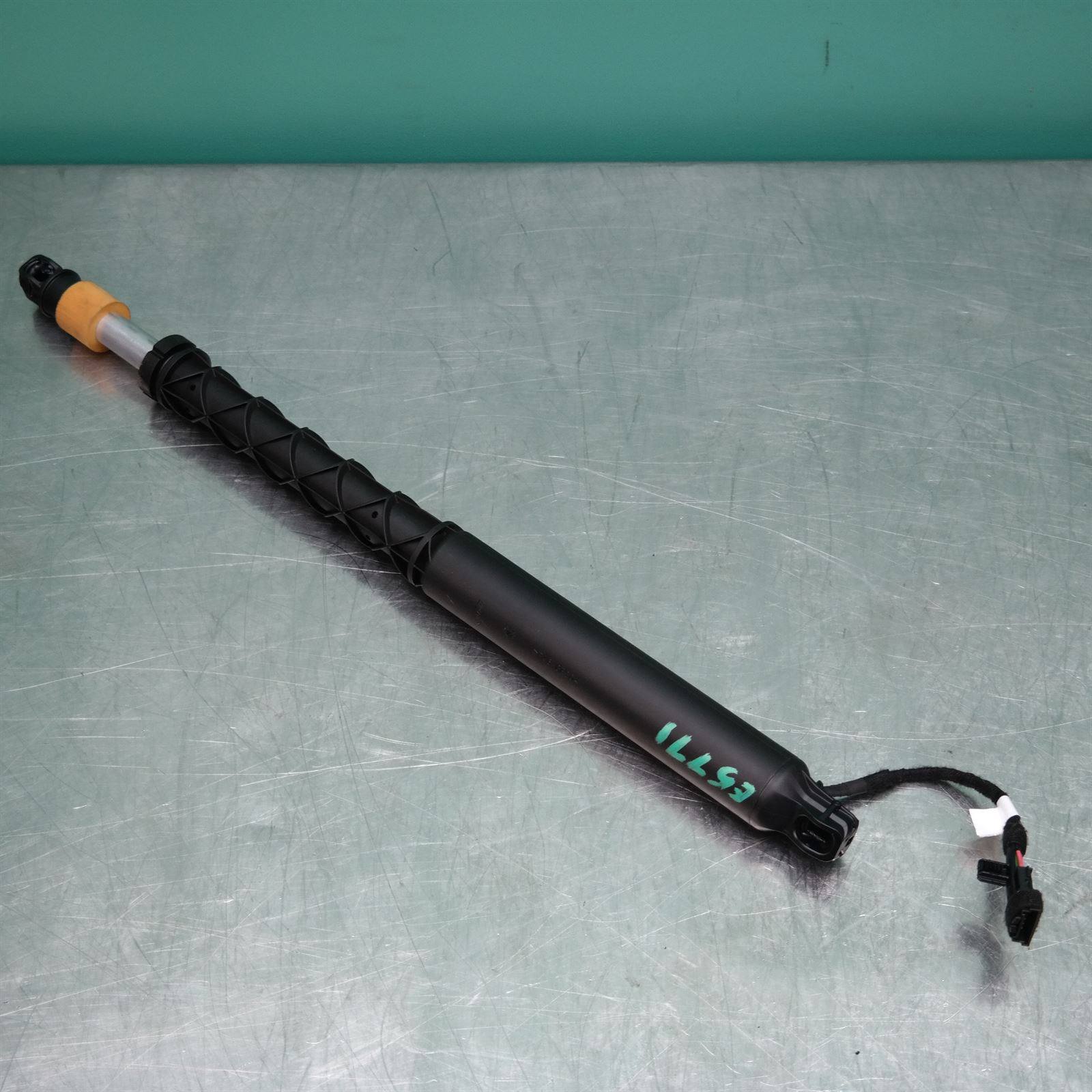 2022 BMW X5 Hatch strut 51249482804