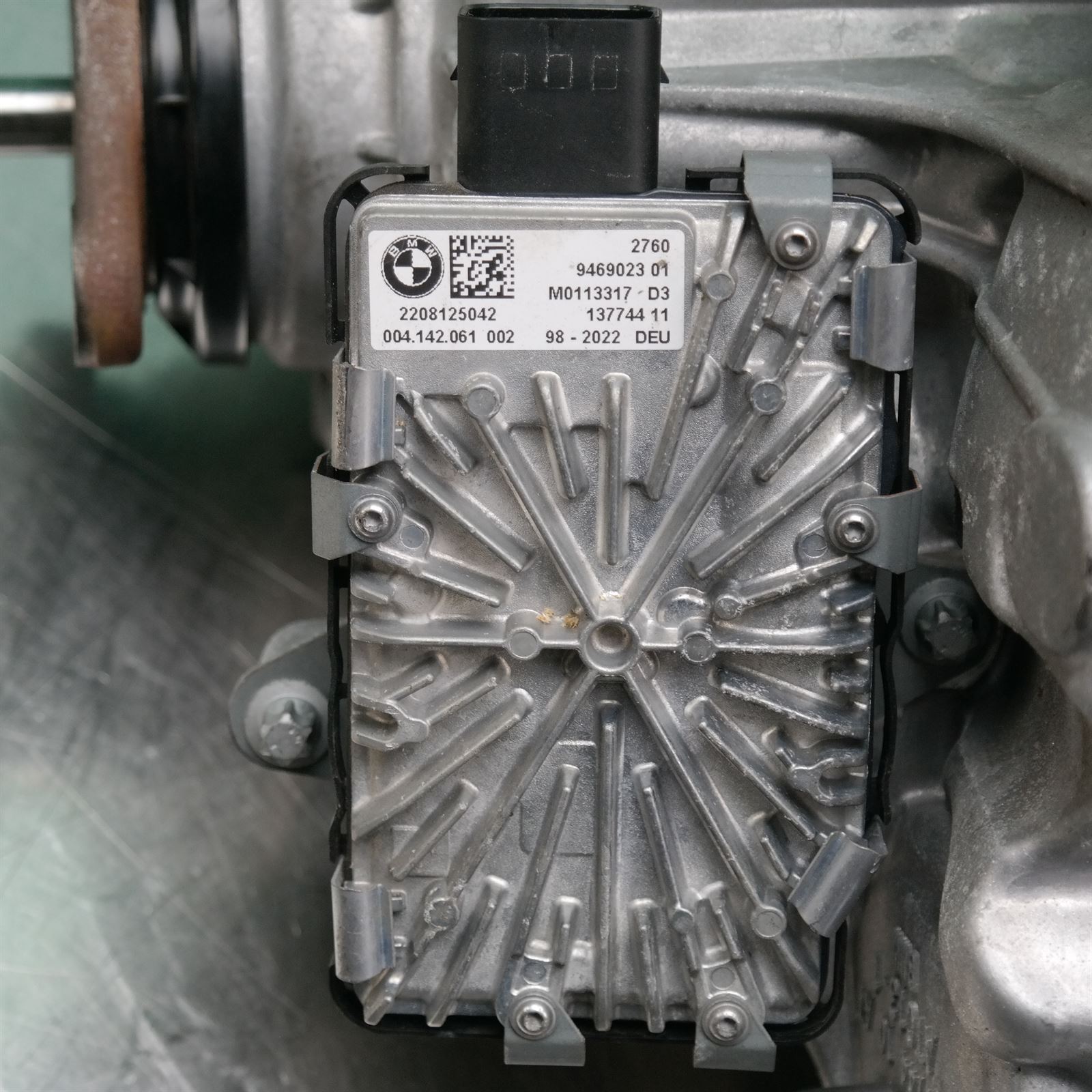 2022 BMW X3 Transfer case 27107889033